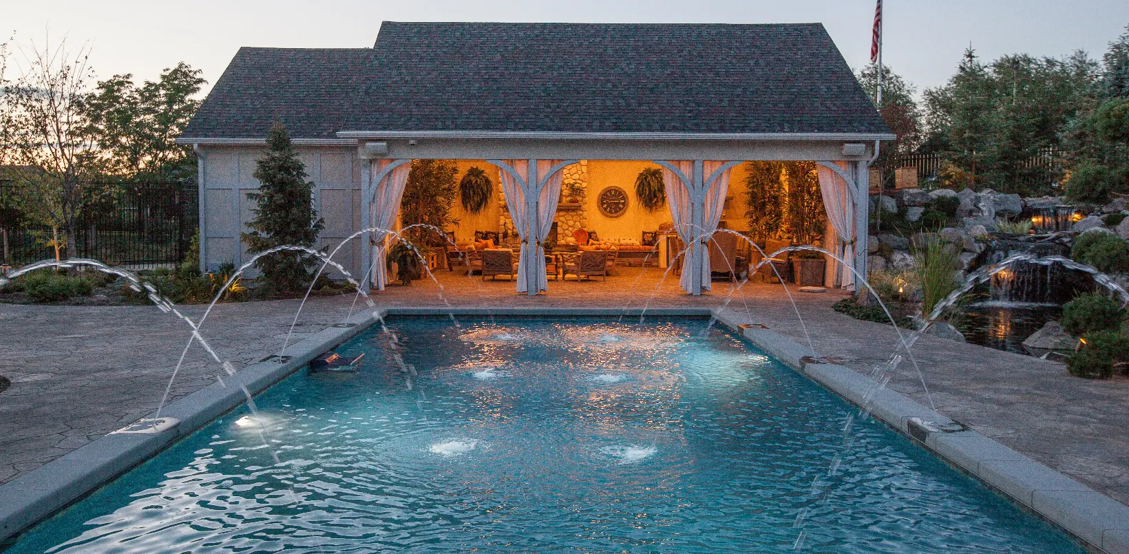 Backyard Swimming Pools | Cottonwood Landscapes